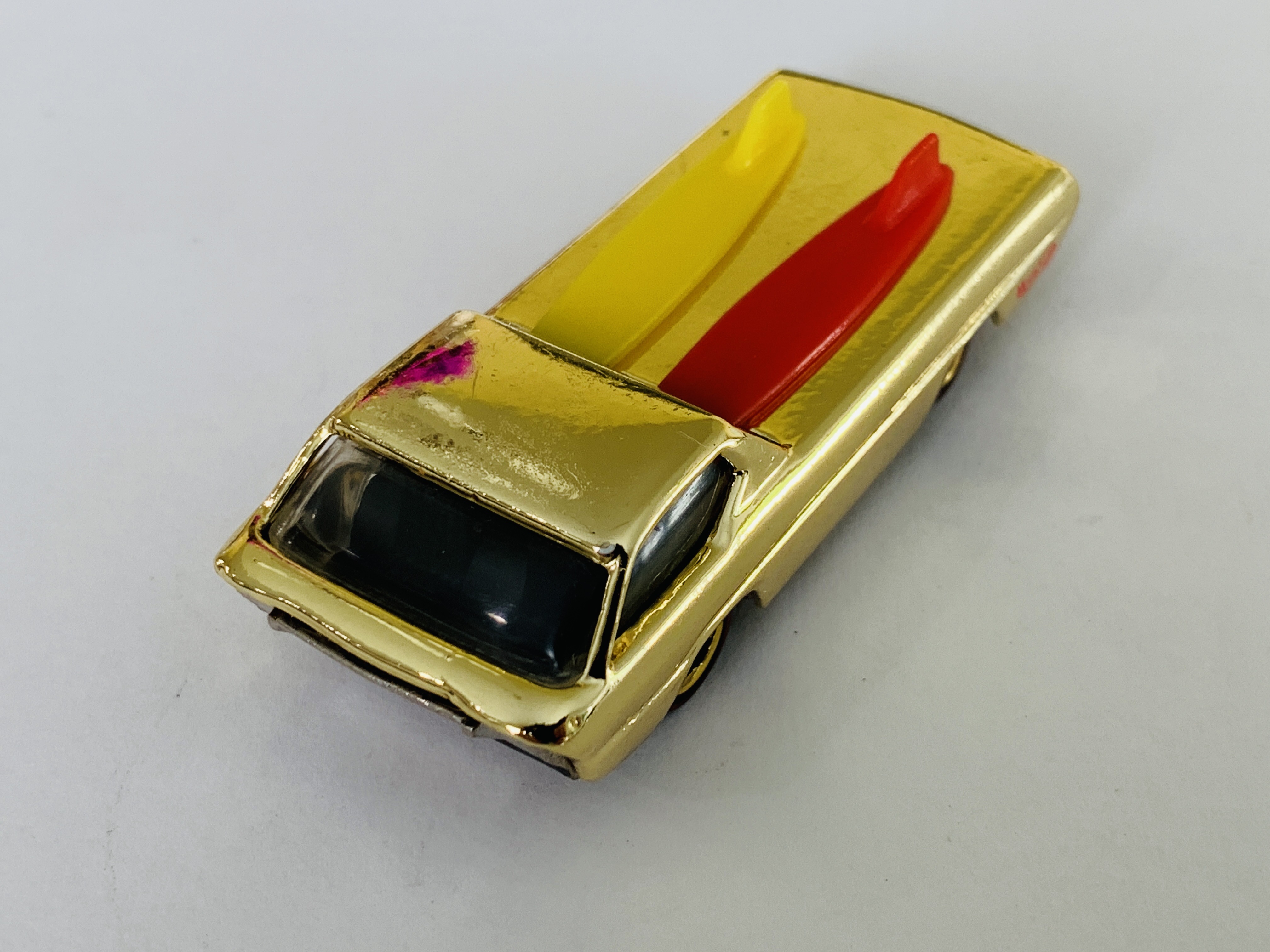 Hot Wheels FAO Schwarz Gold Series Deora