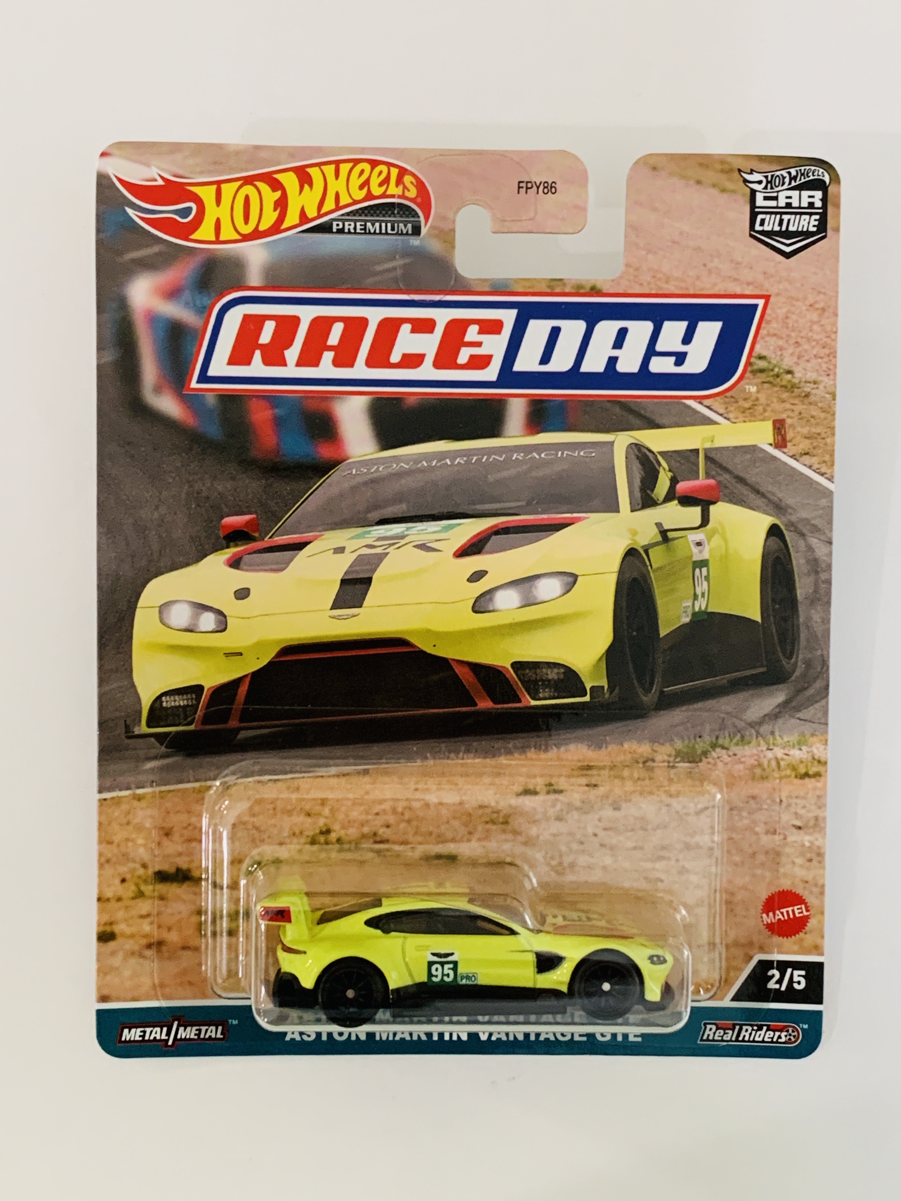 Hot Wheels Premium Race Day Aston Martin Vantage GTE
