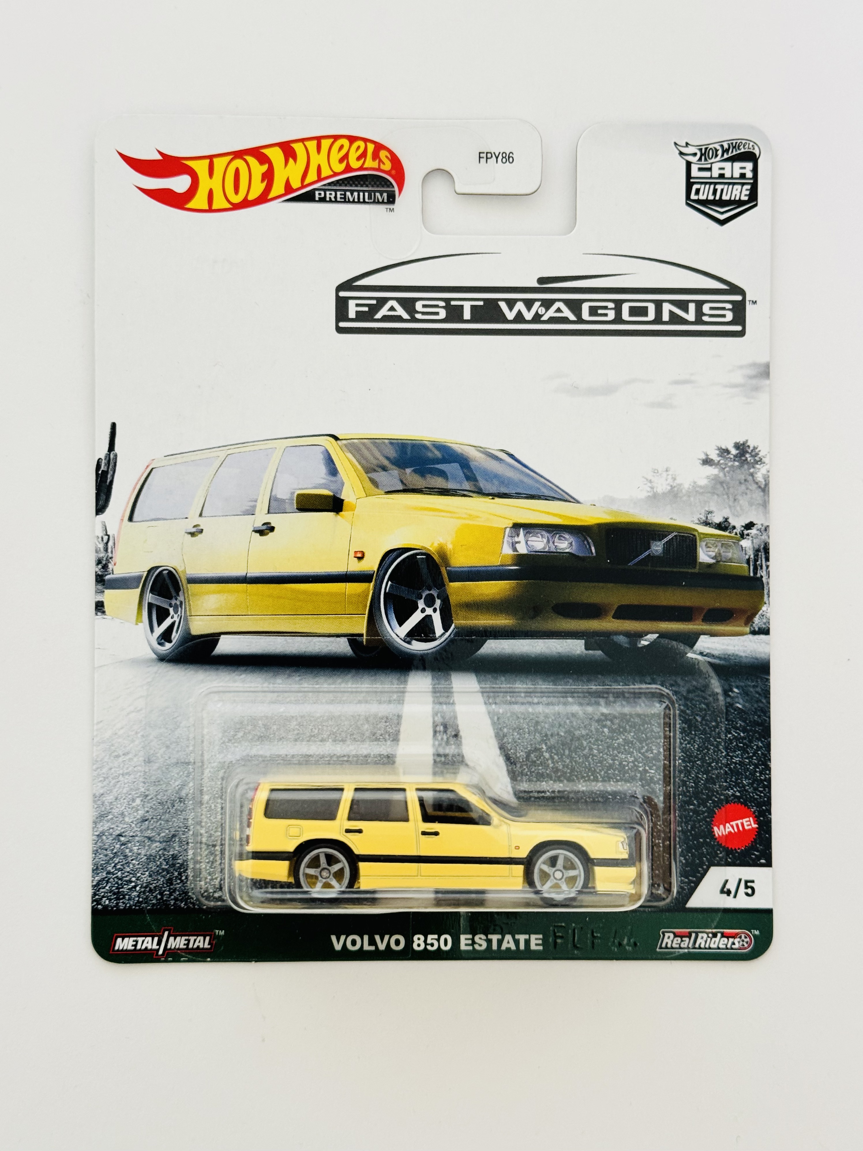 Hot Wheels Premium Fast Wagons Volvo 850 Estate Wagon
