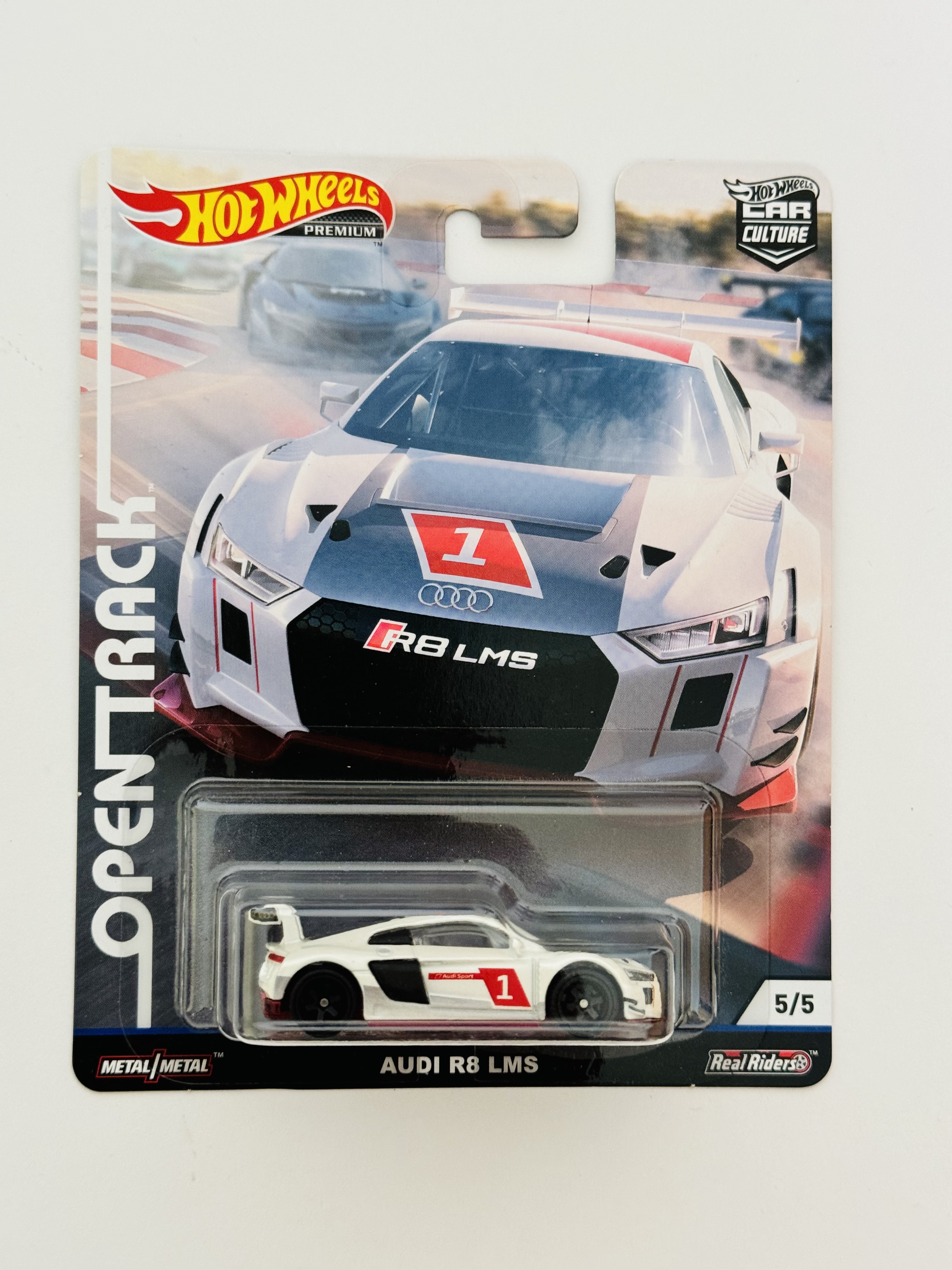 Hot Wheels Premium Open Track Audi R8 LMS