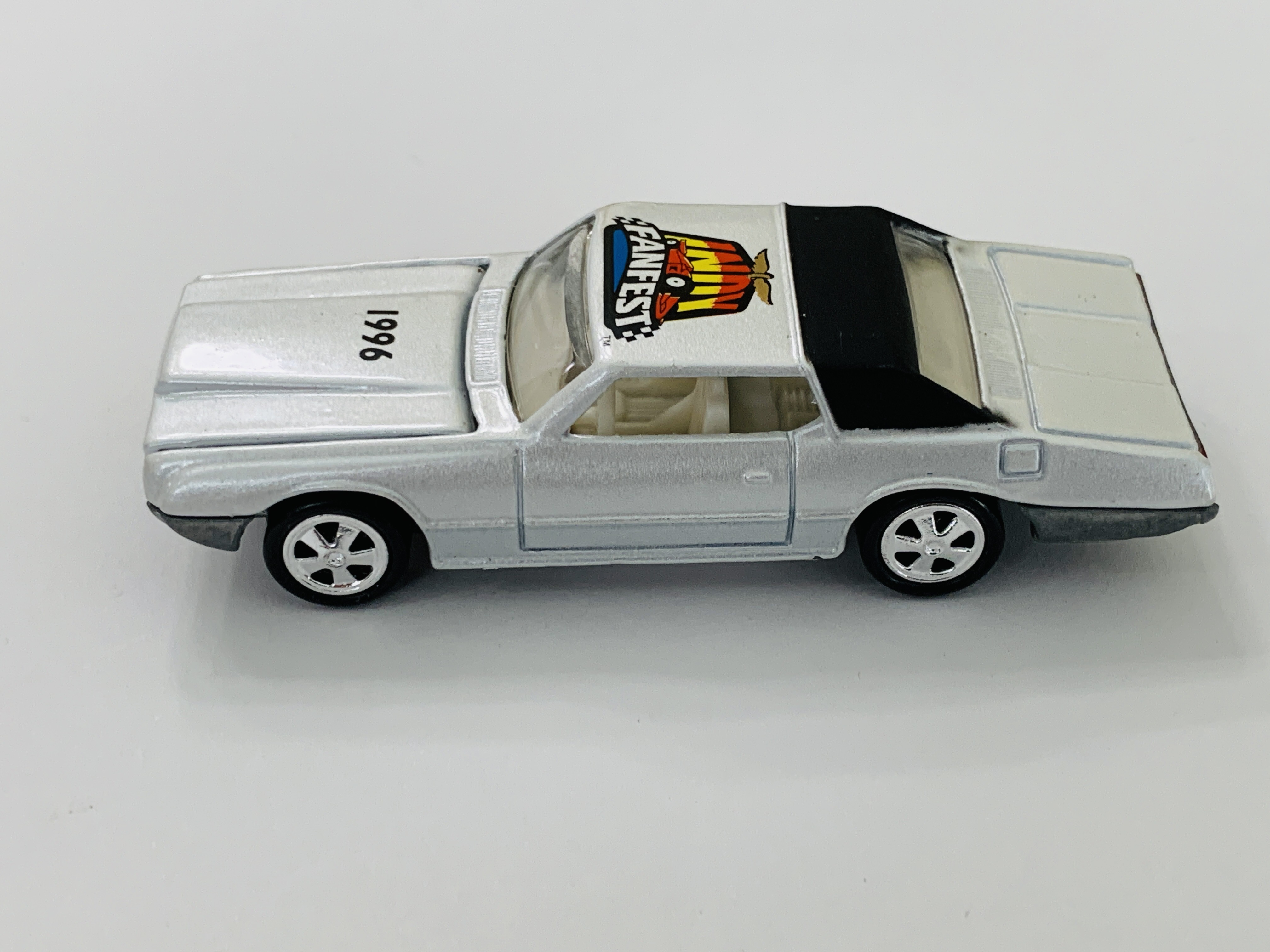 Johnny Lightning 1996 Indy Fest Custom Thunderbird