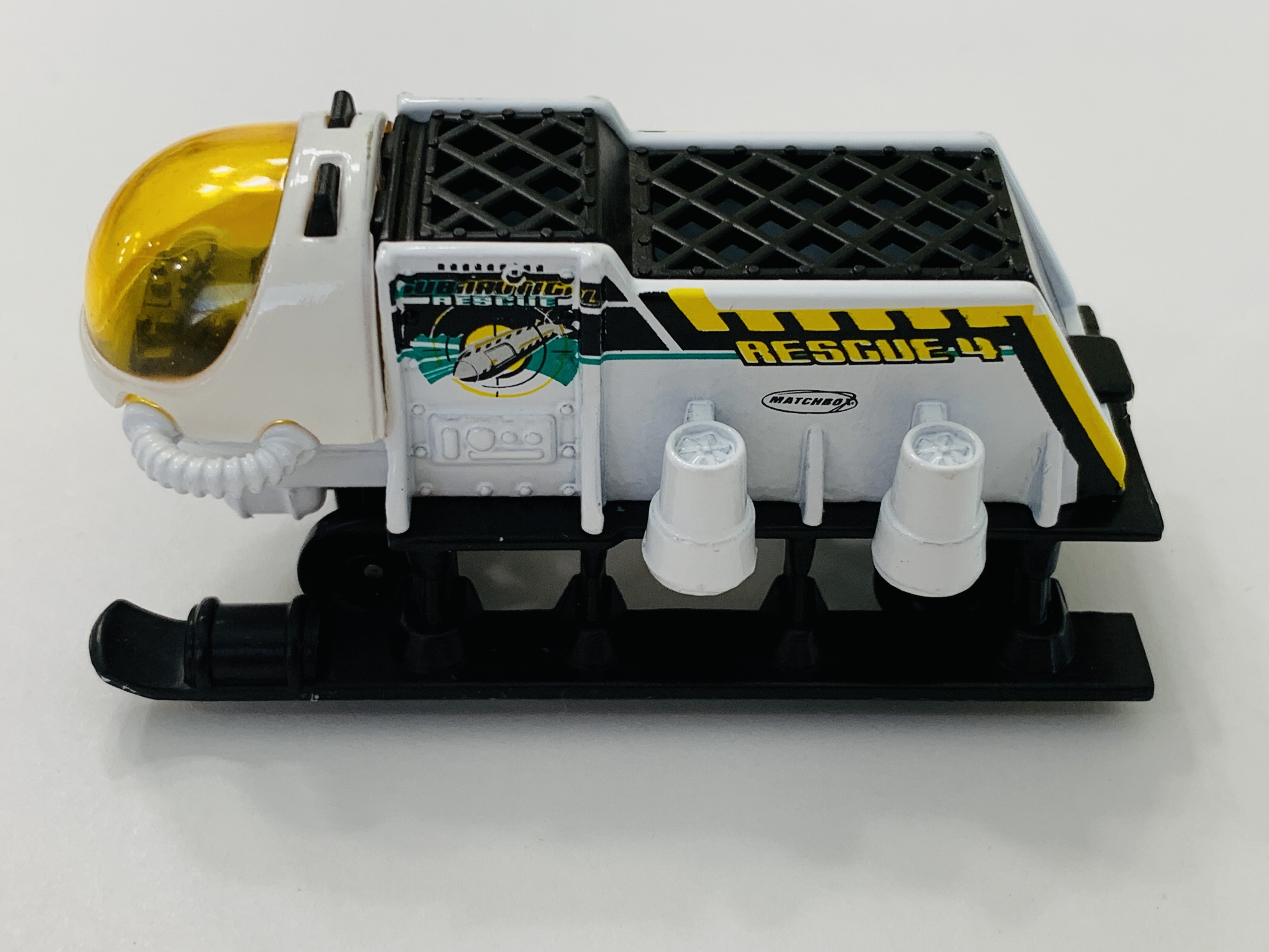 Matchbox Submersable - White
